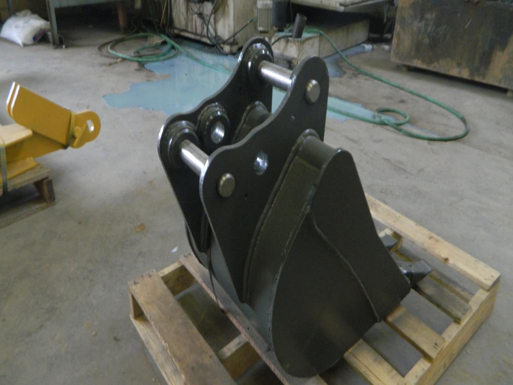 mini excavator bucket, 18" fits excavator 6,000-10,000 lb USA ...